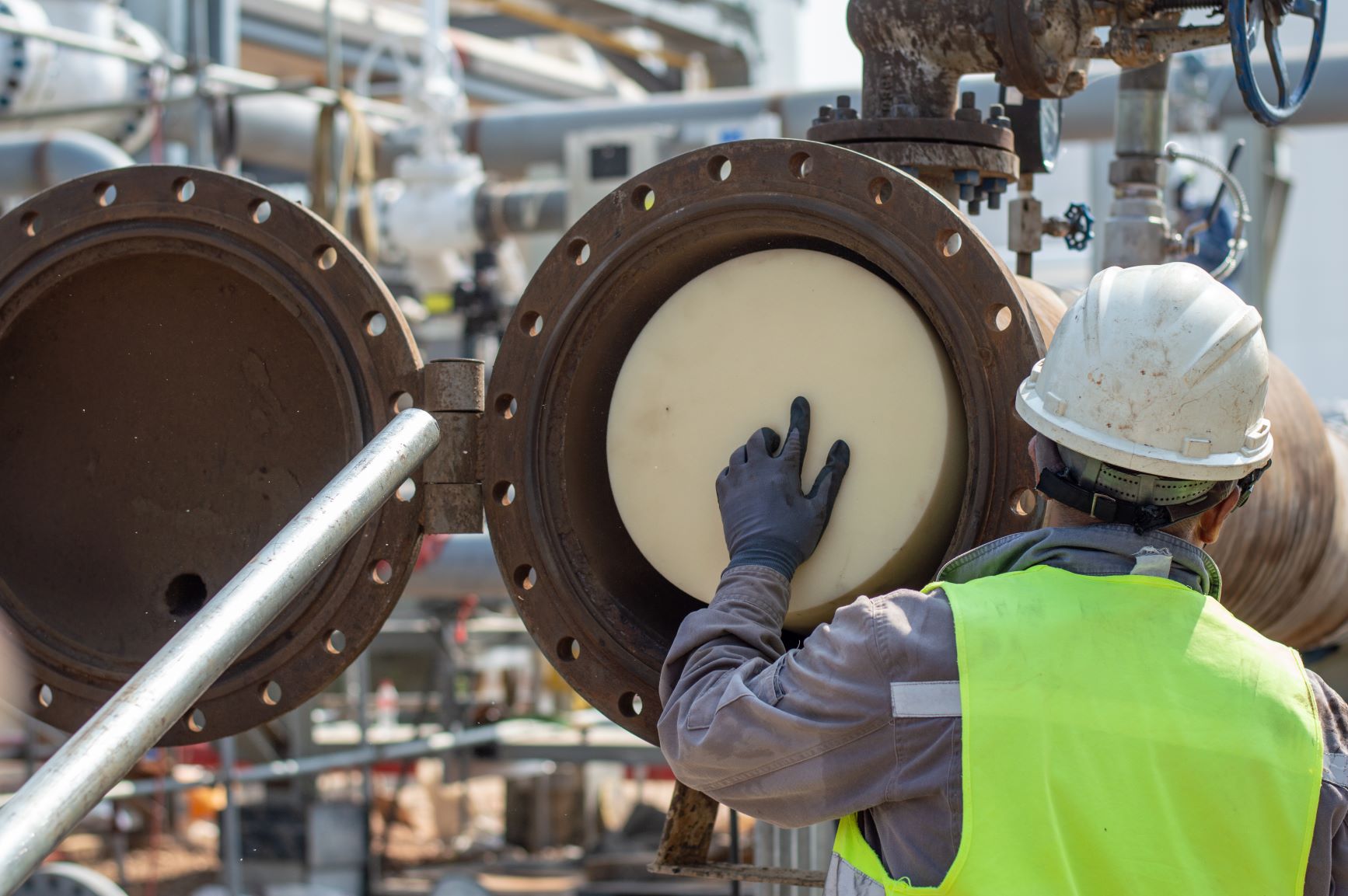 Air & Nitrogen Compressors For Pipeline Services And Pigging