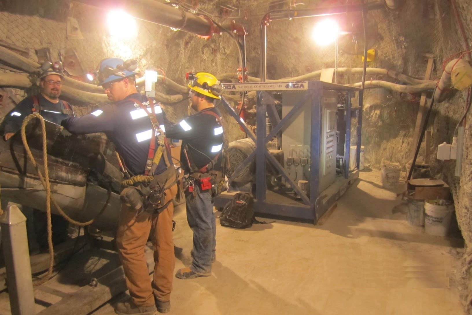 Compressor For Mining | Underground, Open Pit, Mineral Exploration ...